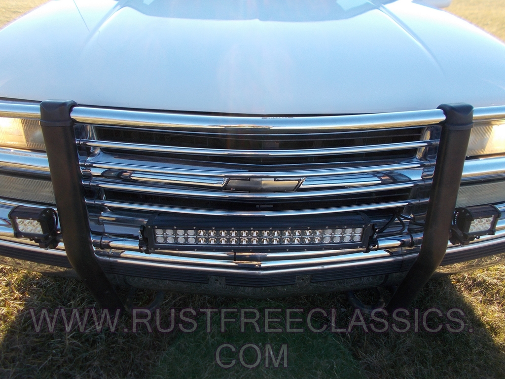 GMC1998 98 K3500 Crew cab SRW Silverado 1 ton 4x4 white new engine